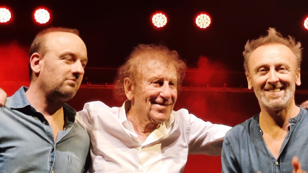 Alain Souchon et ses Fils – 100 Minutes de Grâce aux Arènes de ...